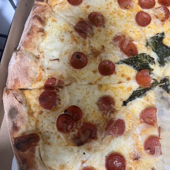 FREDA’S PIZZA - Updated June 2024 - 152 Photos & 166 Reviews - 3835 E ...