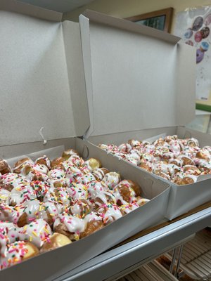 DONUT QUEEN - Updated October 2025 - 80 Photos & 70 Reviews - 1431 W ...