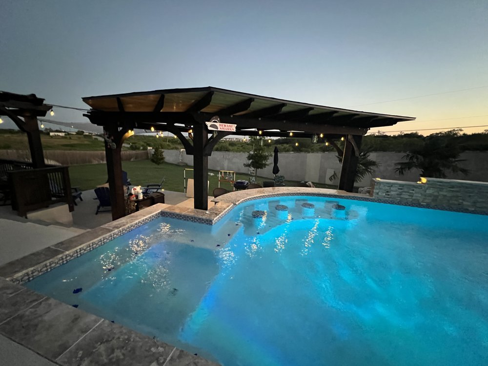 SUNNYSIDE SPACES - Updated April 2025 - 2110 Edgehill Dr, San Antonio ...