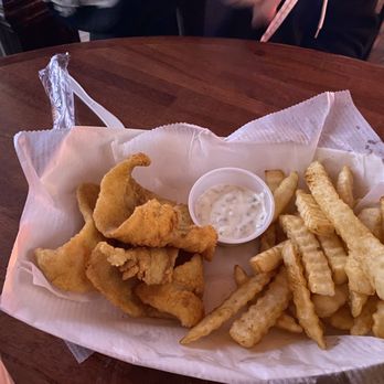 FLIP FLOPS BAR & GRILL - Updated December 2025 - 81 Photos & 150 ...