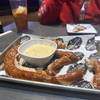 THE DERBY ROOM - Updated August 2025 - 368 Photos & 405 Reviews - 3230 ...