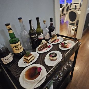 LARA’S FINE DINING - Updated November 2024 - 713 Photos & 429 Reviews ...