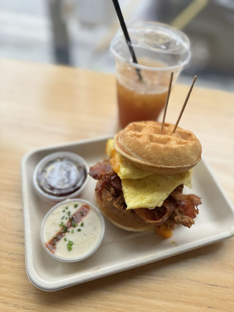 ABC CHICKEN & WAFFLES - Updated July 2024 - 381 Photos & 221 Reviews ...