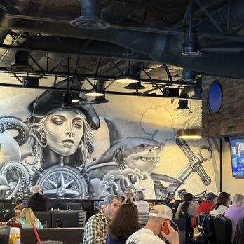 FLOWING TIDE PUB 10 - Updated February 2025 - 67 Photos & 39 Reviews ...