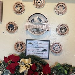 MOUNTAIN OAKS CAFE - Updated December 2025 - 352 Photos & 331 Reviews ...