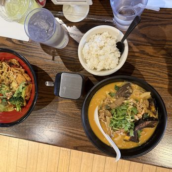 ISSEI NOODLE - Updated December 2025 - 311 Photos & 420 Reviews - 54 W ...