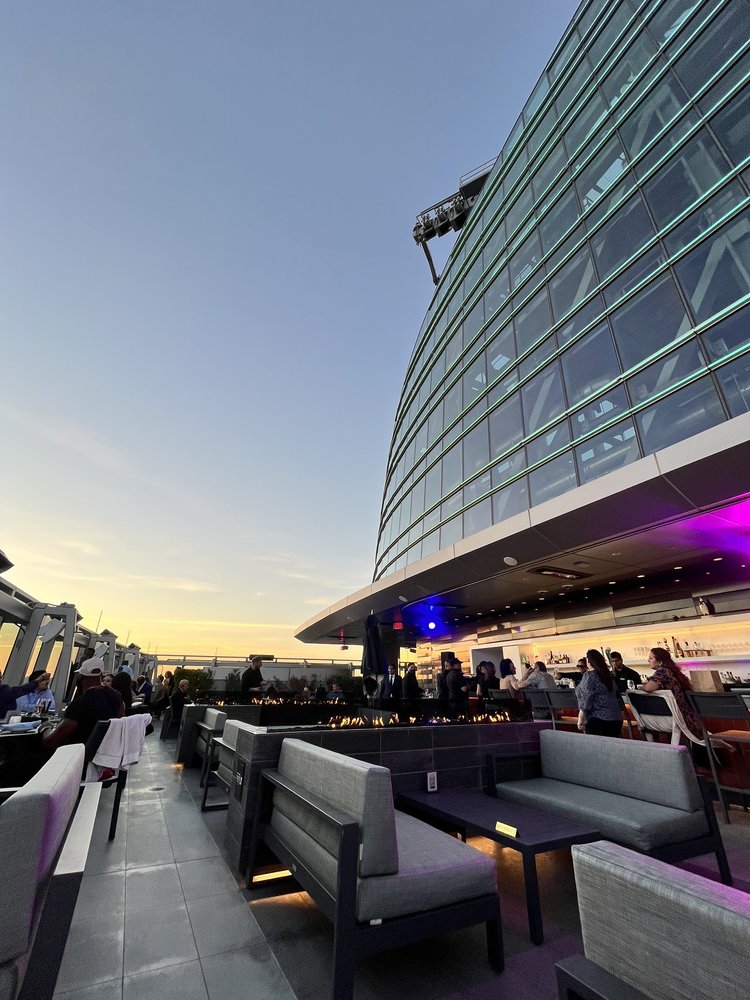 SPIRE 73 - Updated May 2024 - 1945 Photos & 1110 Reviews - 900 Wilshire ...