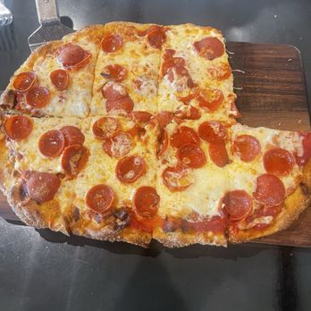 ELIO’S PIZZERIA - Updated December 2025 - 130 Photos & 102 Reviews ...