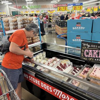 H-E-B PLUS! - Updated January 2026 - 58 Photos & 153 Reviews - 2508 E ...