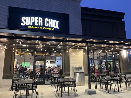 SUPER CHIX - Updated September 2025 - 10 Reviews - 2121 Limestone Ridge ...