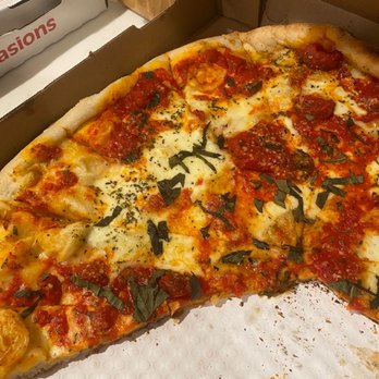 ALFREDO’S PIZZERIA - Updated May 2025 - 75 Photos & 168 Reviews - 1679 ...
