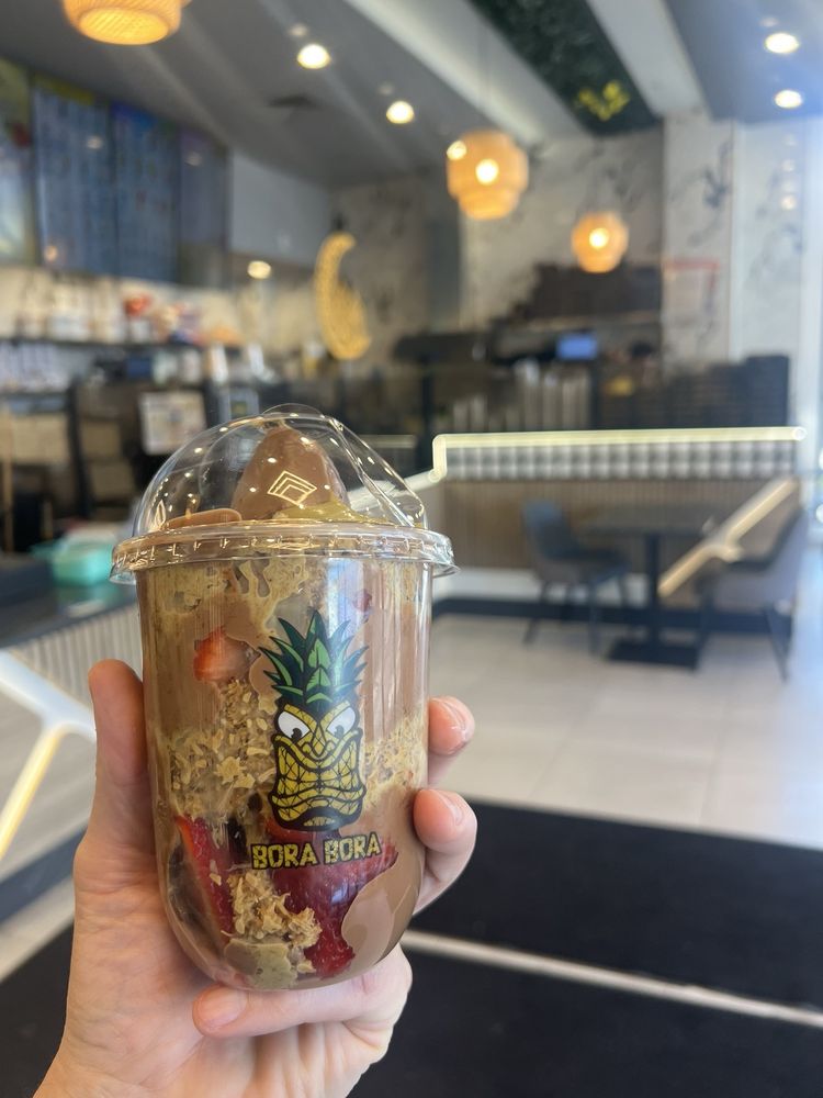 BORA BORA SMOOTHIE CAFE - Updated December 2025 - 22279 Michigan Ave ...