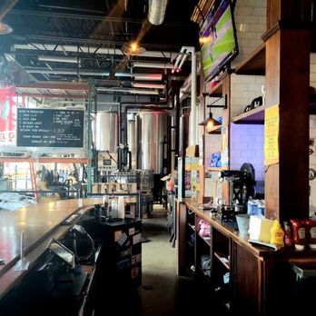 BELT LINE BREWERY & KITCHEN - Updated May 2025 - 254 Photos & 102 ...