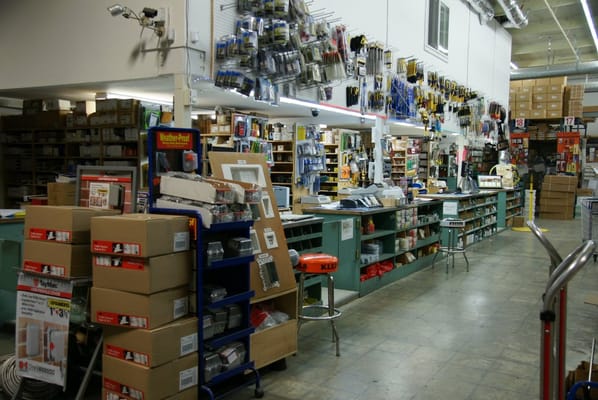 UNIVERSAL ELECTRIC SUPPLY COMPANY - Updated December 2025 - 10 Photos ...