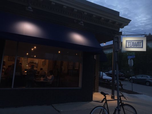 TENANT RESTAURANT - 4300 Bryant Ave S, Minneapolis, Minnesota - 238 ...