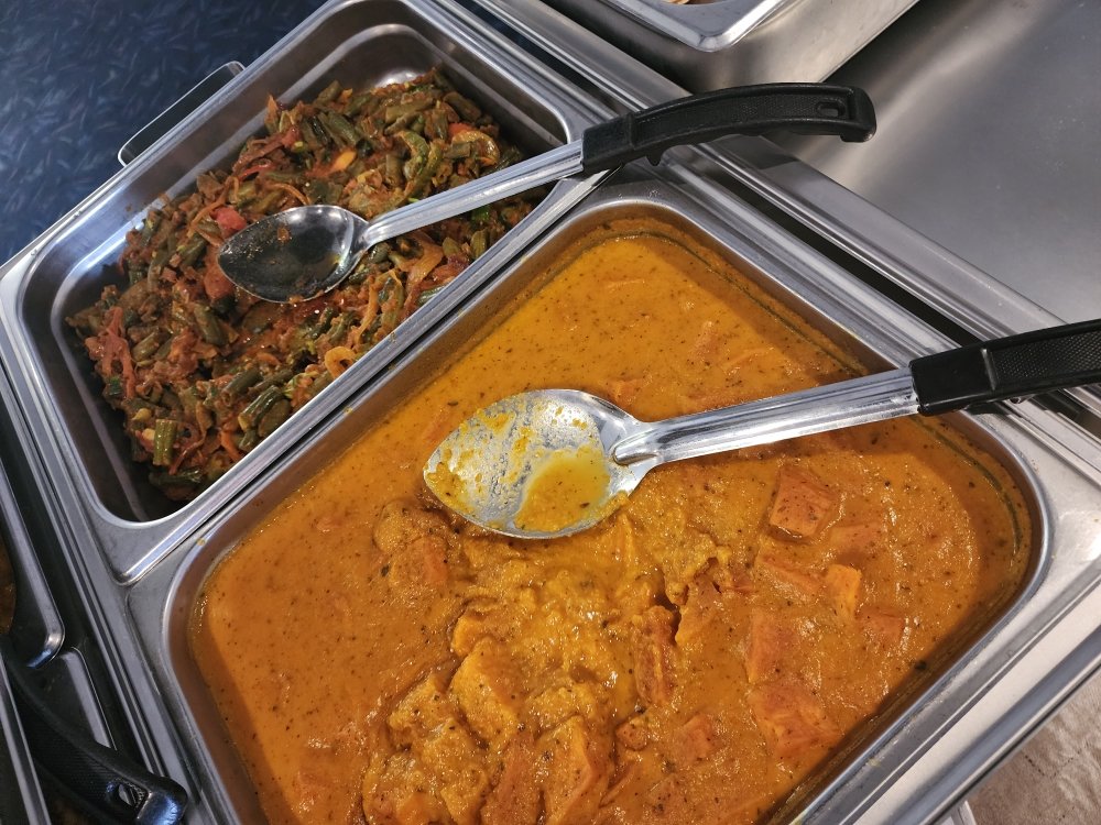 CURRY KINGDOM AN INDIAN EATERY - 37 Photos & 33 Reviews - 7605 W 44th ...