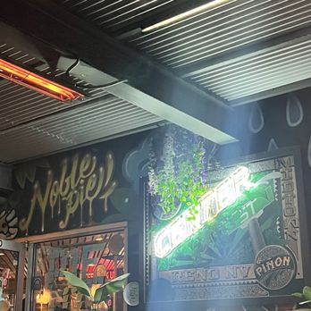 NOBLE PIE PARLOR - MIDTOWN - Updated December 2025 - 784 Photos & 708 ...