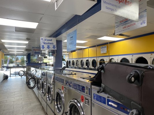 DOUBLE BUBBLE LAUNDROMAT - Updated November 2025 - 22 Photos & 11 Reviews - 271 S Tustin St ...