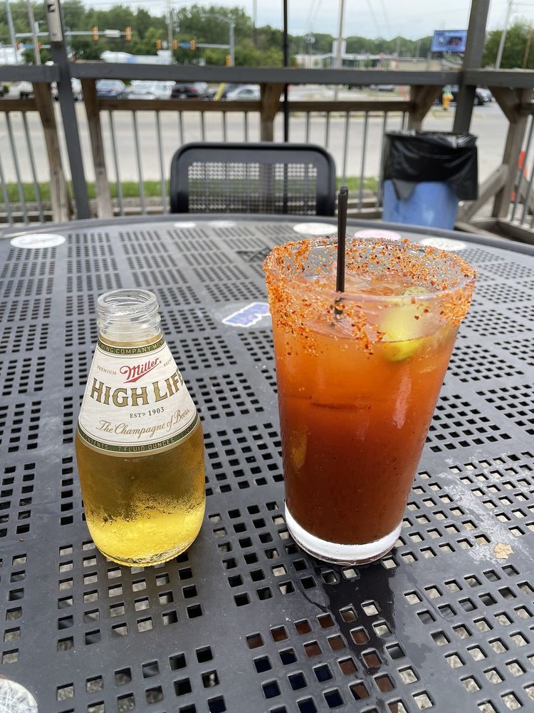 TRIANGLE TAP - Updated April 2025 - 33 Photos - 2506 Post St, Des ...