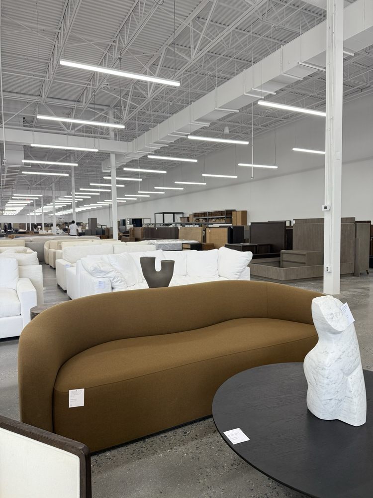 RH OUTLET COMMACK - Updated November 2025 - 4B Henry St, Commack, New ...