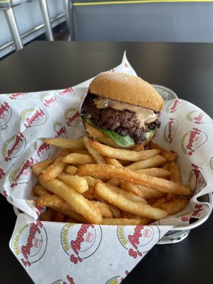 HAMMY’S SMASH BURGERS - Updated November 2024 - 424 Photos & 357 ...