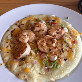 BISCUITS AND BOURBON - Updated January 2026 - 38 Photos & 29 Reviews ...