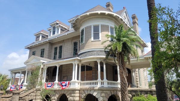 THE LEAGUE-KEMPNER HOUSE - Updated July 2025 - 1702 Broadway Avenue J ...