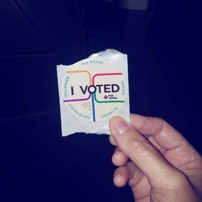 I S 25 ADRIEN BLOCK - Updated December 2025 - 11 Photos & 11 Reviews ...