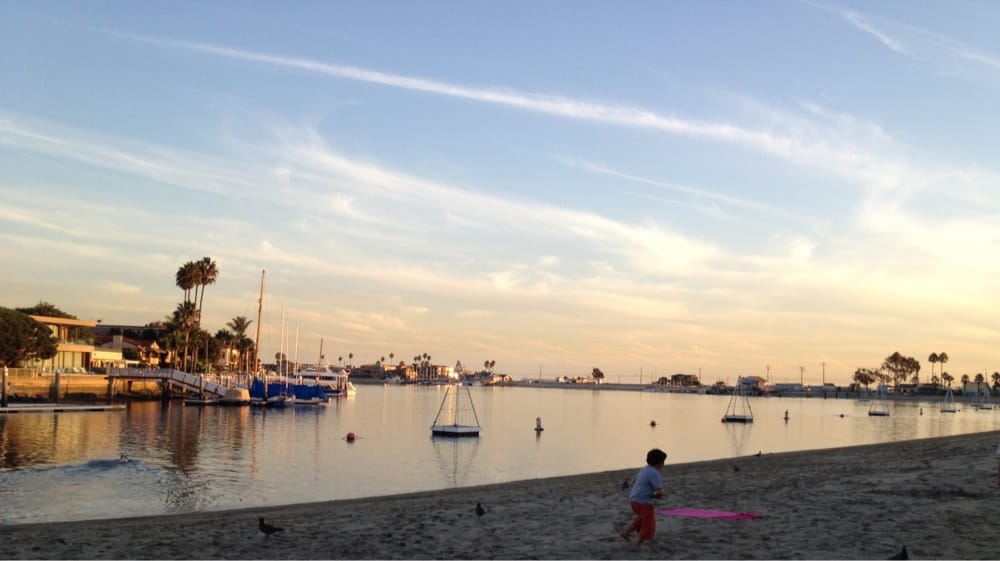 BAY SHORE LIBRARY - Updated October 2025 - 12 Photos & 36 Reviews - 195 ...