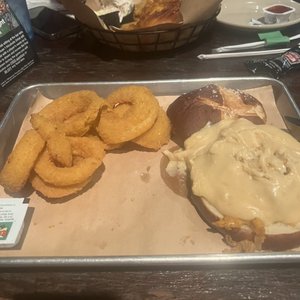 TROLL PUB UNDER THE BRIDGE - 740 Photos & 695 Reviews - 150 W ...