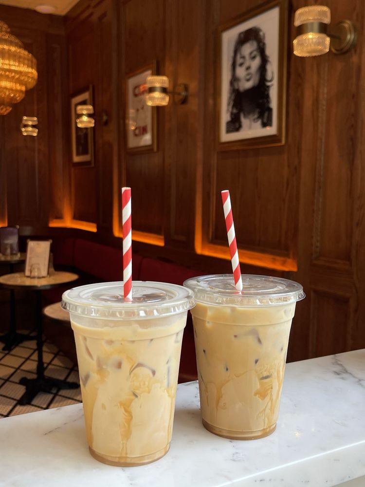 FELLINI COFFEE - CHELSEA - Updated May 2025 - 42 Photos & 23 Reviews - 231 8th Ave, New York ...