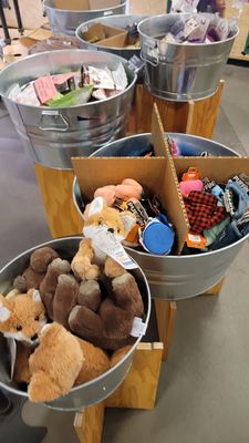 REI - Updated January 2025 - 32 Photos & 89 Reviews - 1550 Mercantile ...