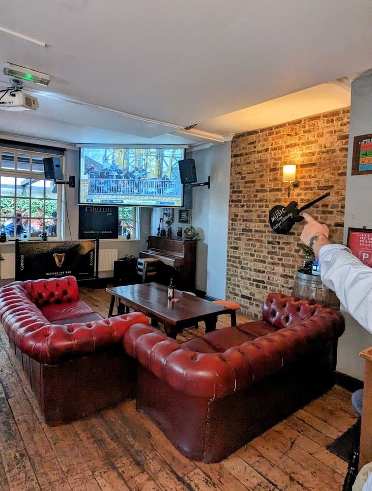 THE PILGRIM PUB - Updated October 2025 - 26 Photos & 16 Reviews - 247 ...