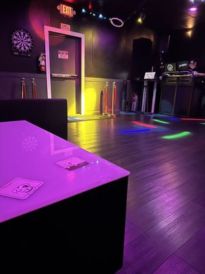 PEPPER TREE LOUNGE - Updated January 2026 - 140 Photos & 109 Reviews ...