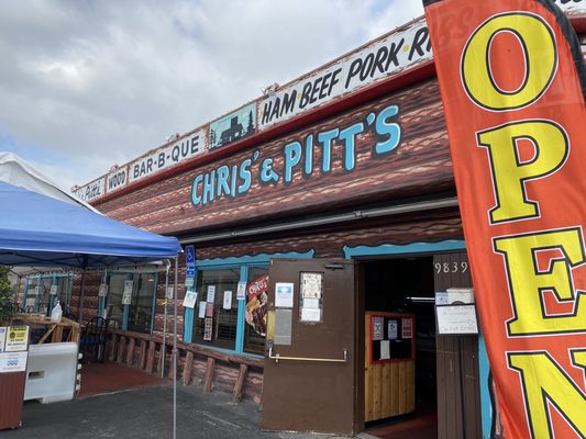 CHRIS’ & PITT’S - Updated August 2024 - 579 Photos & 583 Reviews - 9839 ...
