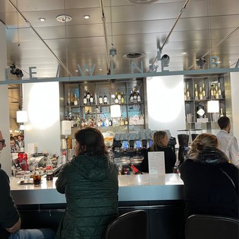 GLOBUS - Updated November 2025 - 81 Photos & 34 Reviews - Rue du Rhône ...