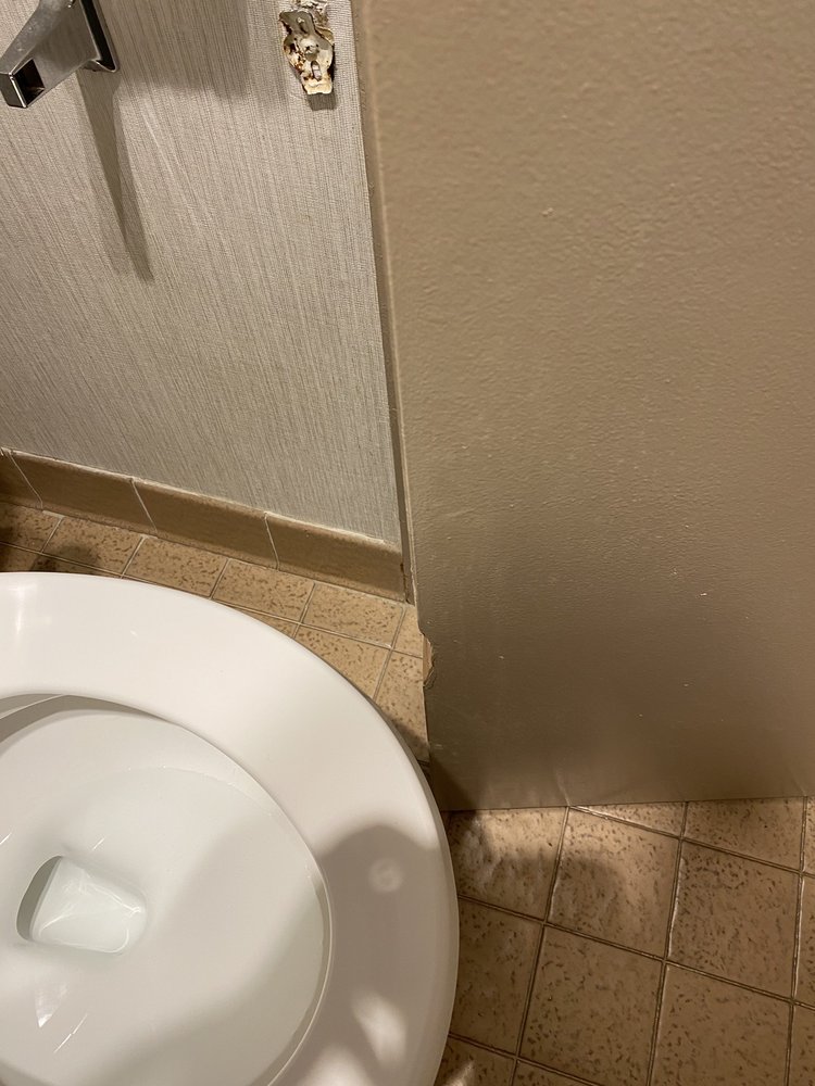 QUALITY INN MOUNT AIRY MAYBERRY - Updated December 2025 - 36 Photos ...