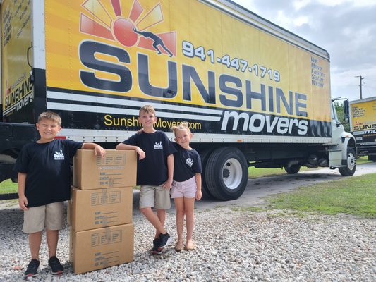 SUNSHINE MOVERS OF SARASOTA - Updated September 2025 - 49 Photos & 21 ...