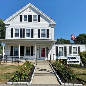 CRAPO-HATHAWAY FUNERAL HOME & CREMATION SERVICES - Updated July 2025 ...