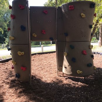 COMANCHE PARK - Updated January 2026 - 17 Photos - 2618 Rigsby Ave, San ...