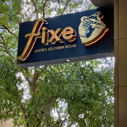 FIXE AUSTIN’S SOUTHERN HOUSE - Updated May 2025 - 1307 Photos & 1025 ...