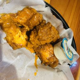 WINGHOUSE BAR & GRILL - BRANDON 301 - Updated January 2025 - 133 Photos ...