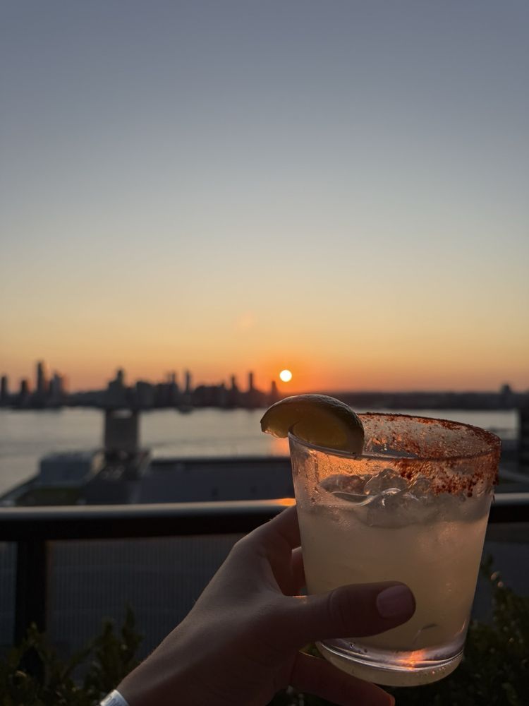 AZUL ROOFTOP - Updated December 2025 - 148 Photos & 81 Reviews - 525 ...