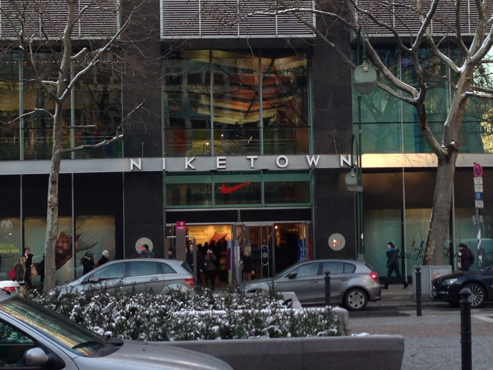 NIKE STORE - BERLIN - Updated July 2025 - 15 Photos & 14 Reviews ...