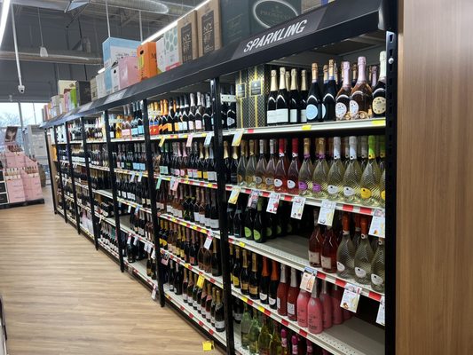 WINE OUTLET - Updated November 2025 - 44 Photos - 2130 NJ-35, Holmdel ...