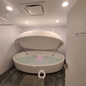 SALT FLOAT CENTER - Updated October 2025 - 18 Photos & 23 Reviews - 149 ...
