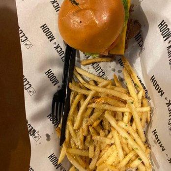 CLUCK -N- MOOH - Updated July 2024 - 128 Photos & 153 Reviews - 3894 ...