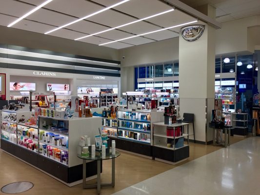 LONDON DRUGS - Updated June 2025 - 38 Photos & 89 Reviews - 525 West ...