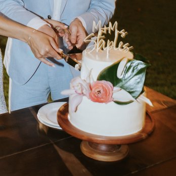 KONA SWEETS BAKESHOP - Updated September 2024 - 45 Photos & 37 Reviews - 79-7491 Hawaii Belt Rd ...