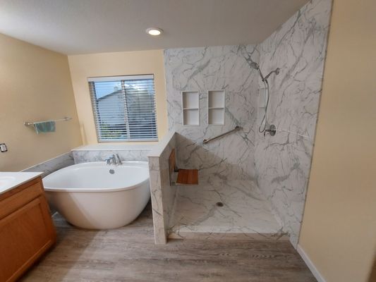 USA BATH - Updated December 2025 - 80 Photos & 33 Reviews - 5580 Mill ...